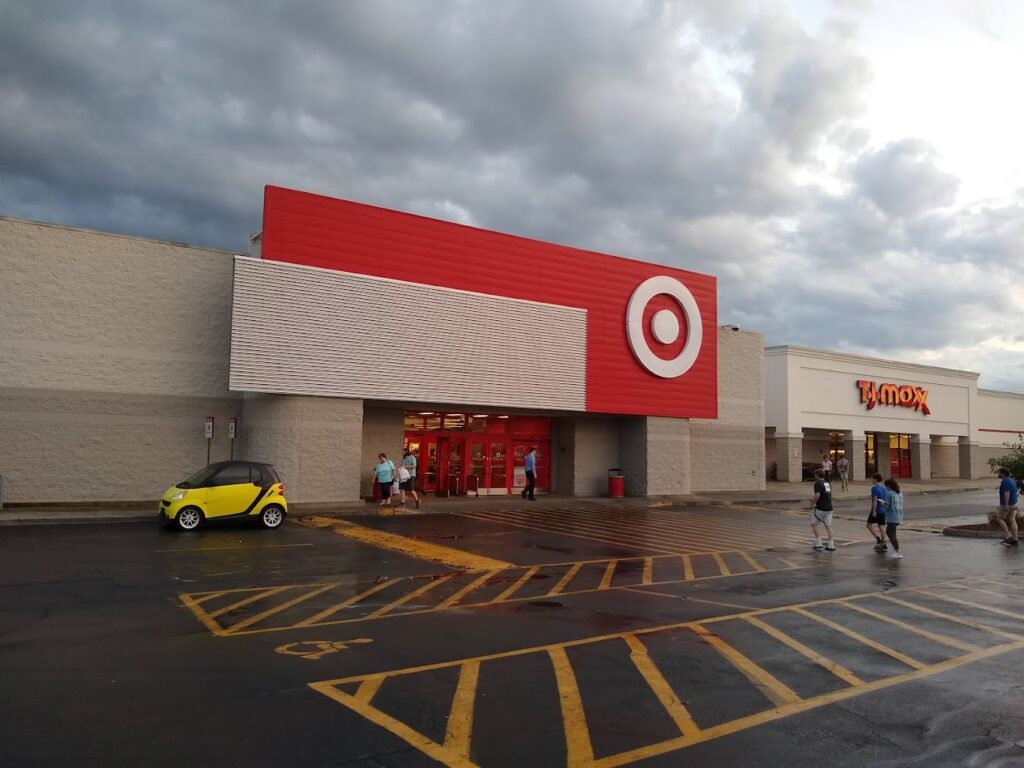 JC Plaza – Retail & Dining in One Convenient Stop